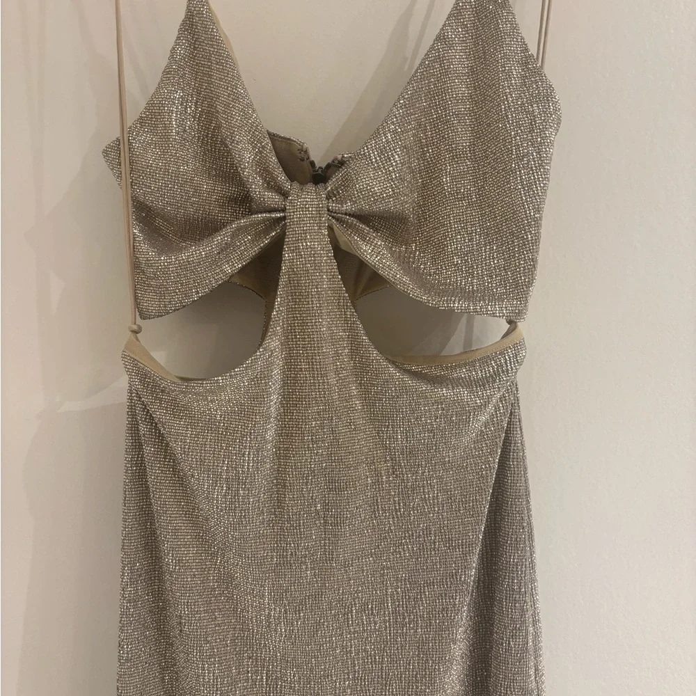 Alice + Olivia | Dresses | Alice And Olivia Midi Dress | Poshmark